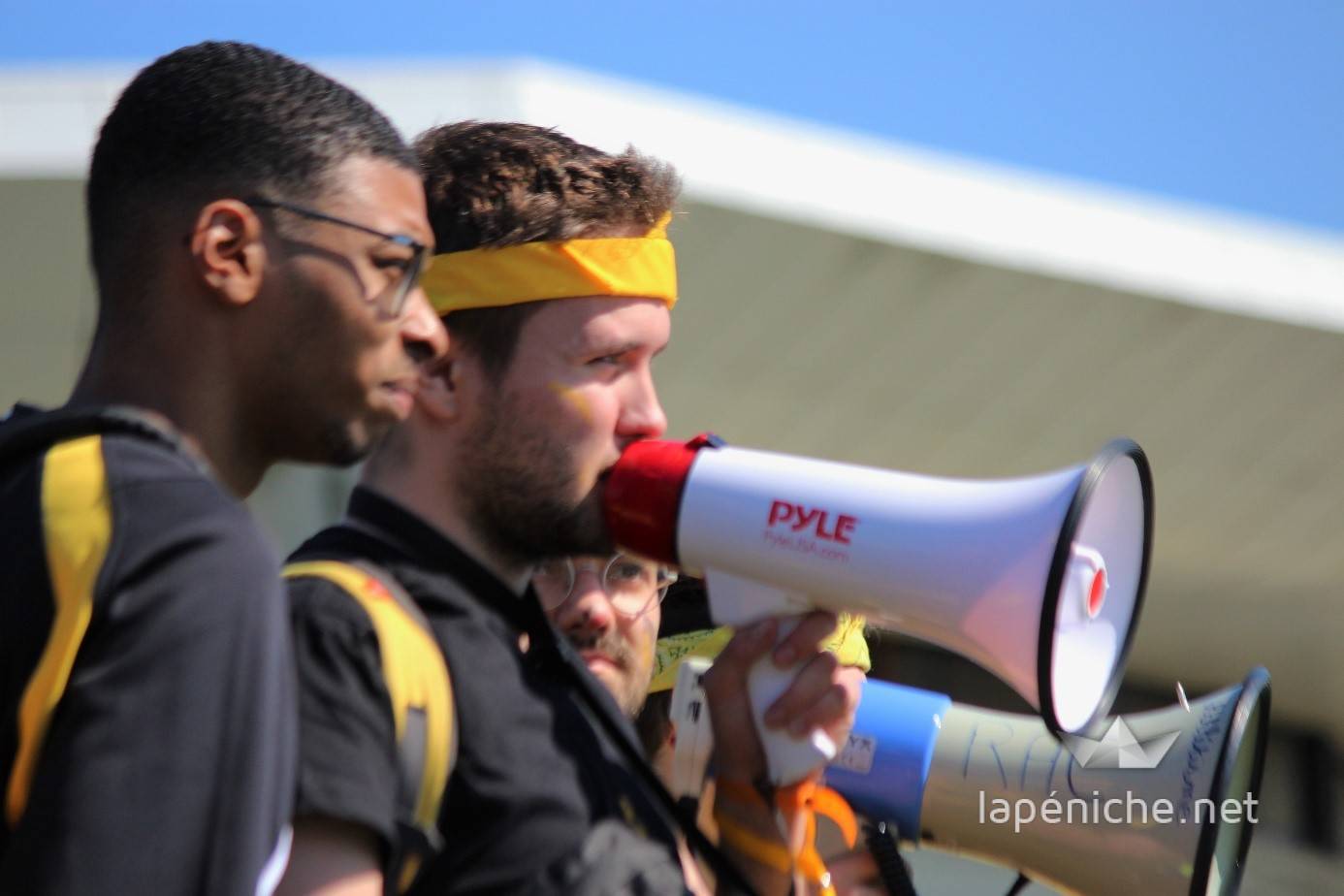 CRIT 2019 : Le mégaphone, symbole du week-end ? – La Péniche